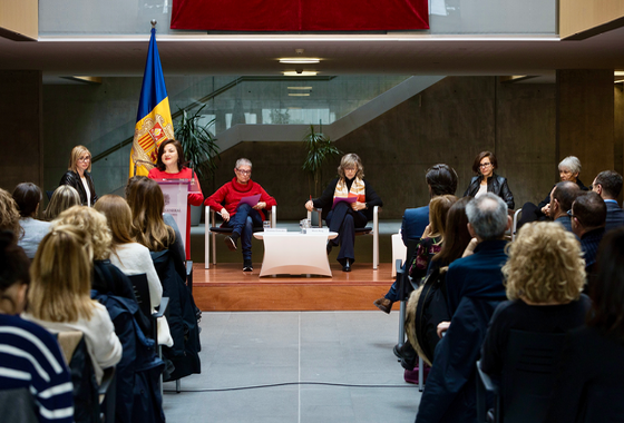 The Secretary General of the Assembly presents the experience of the ...